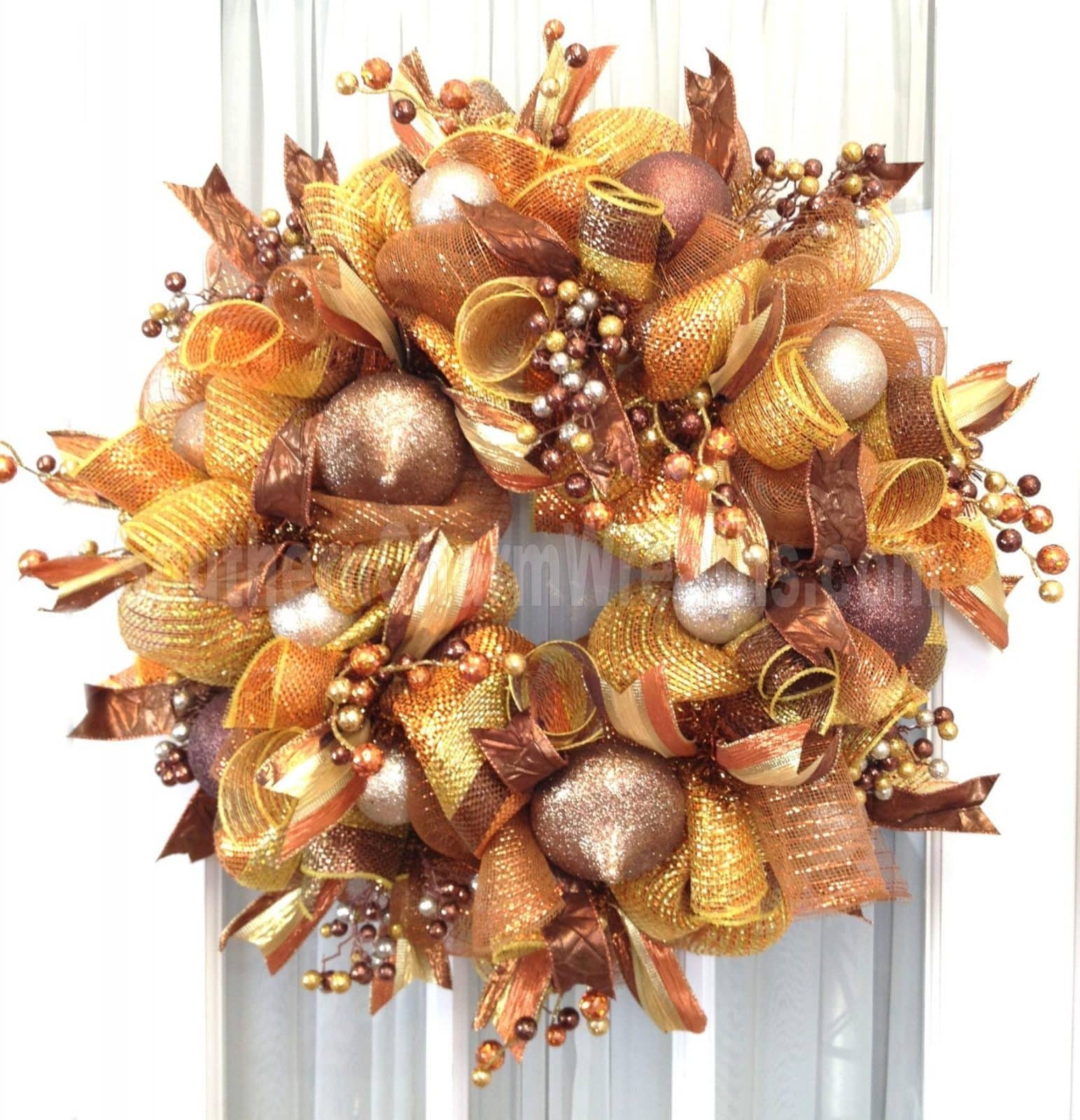 Holiday Deco Mesh Wreaths - Southern Charm Wreaths