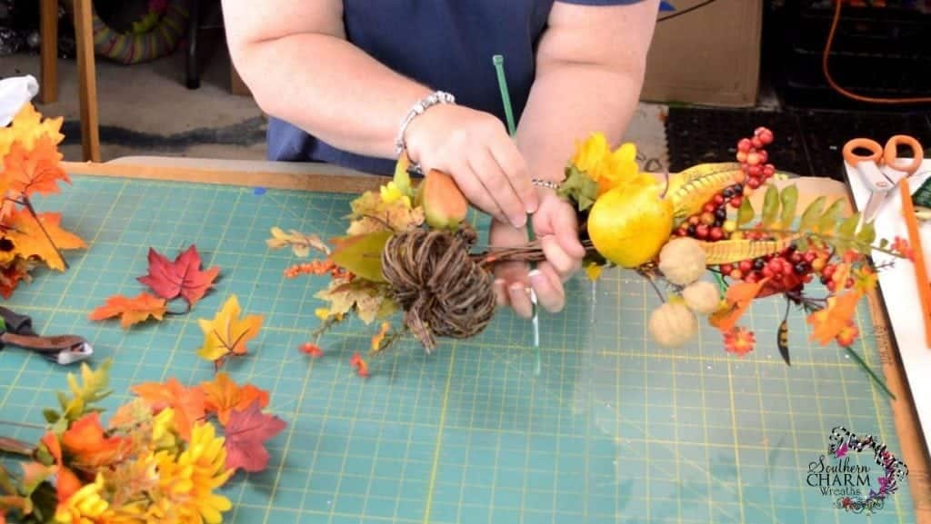 DIY Fall Lantern Swag Tutorial