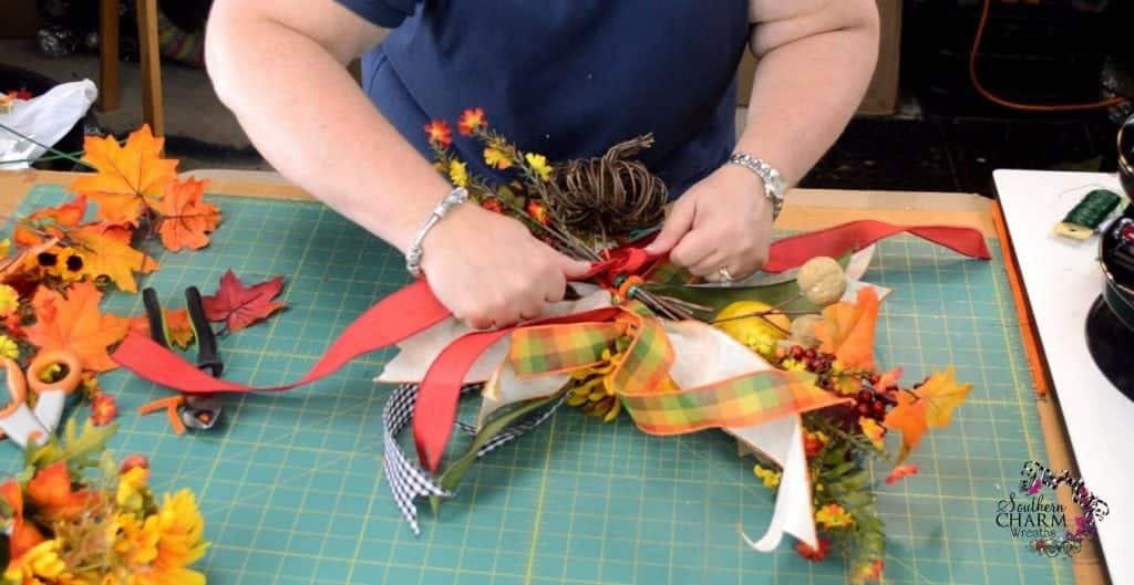 DIY Fall Lantern Swag Tutorial