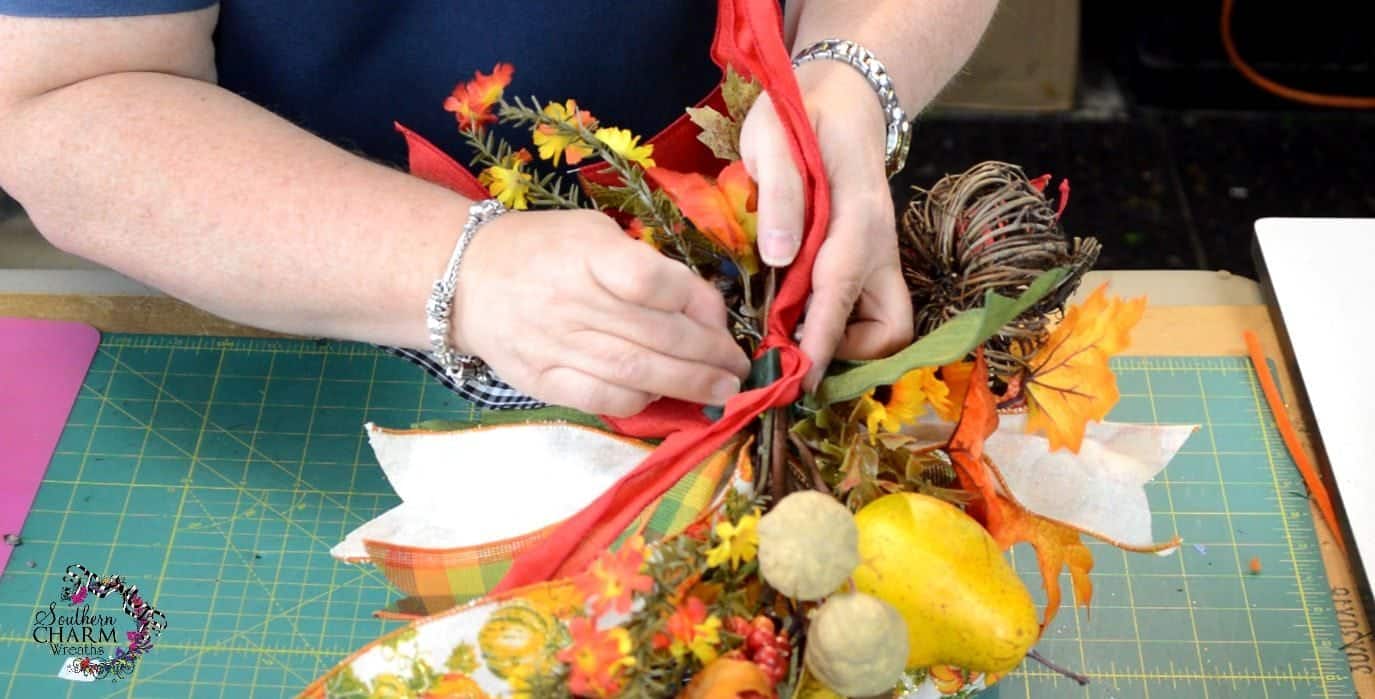 DIY Fall Lantern Swag Tutorial