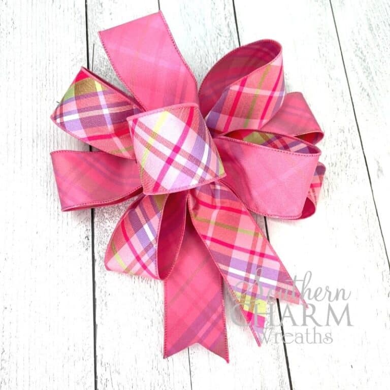 How To Make A Bow Using Double-Sided Ribbon