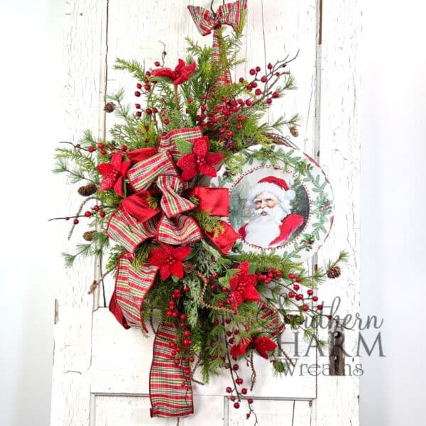 DIY Traditional Christmas Santa Wreath - Southern Charm Wreaths