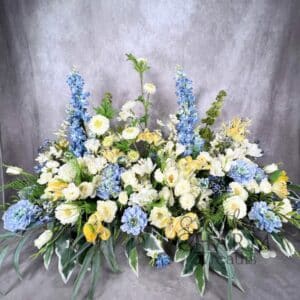 [WOTMC] Blue Yellow Horizontal Vegetative Wedding Arrangement ...